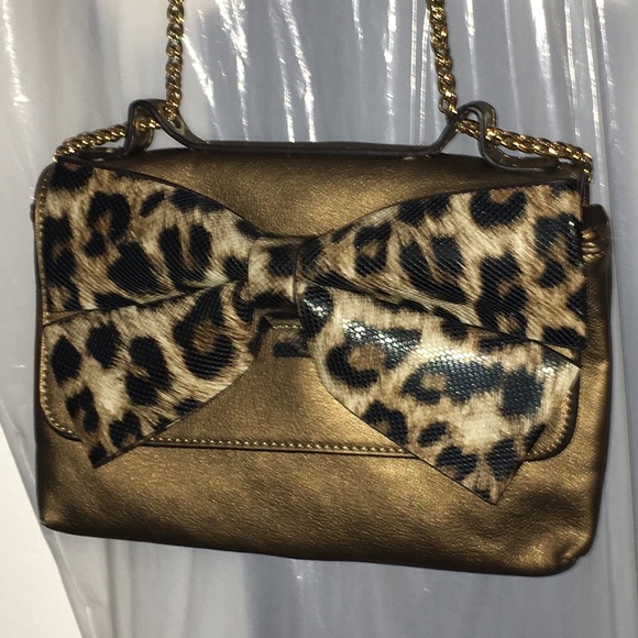 Charming Charlie | Bags | Goingout Cheetah Purse | Poshmark